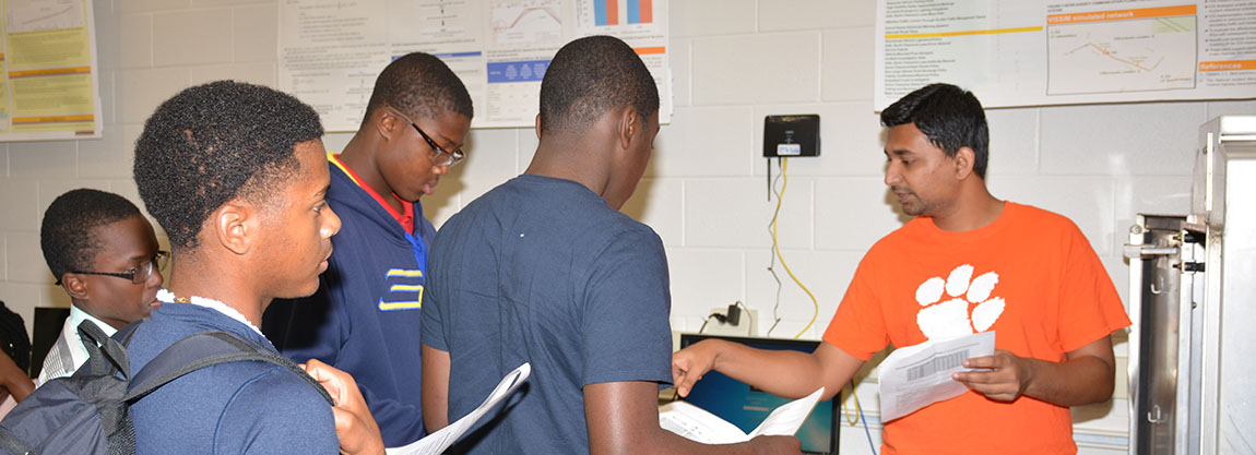 UTC-Research-Assistant-demonstrating-Connected-Traffic-Signal – Center ...